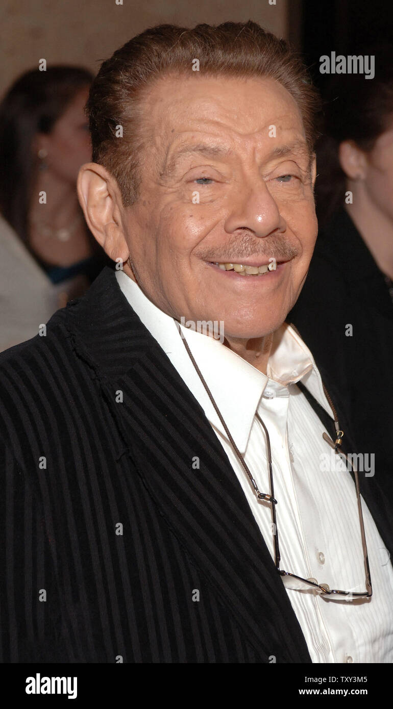 Actor Jerry Stiller arrives for the 7th Annual Family Television Awards ...