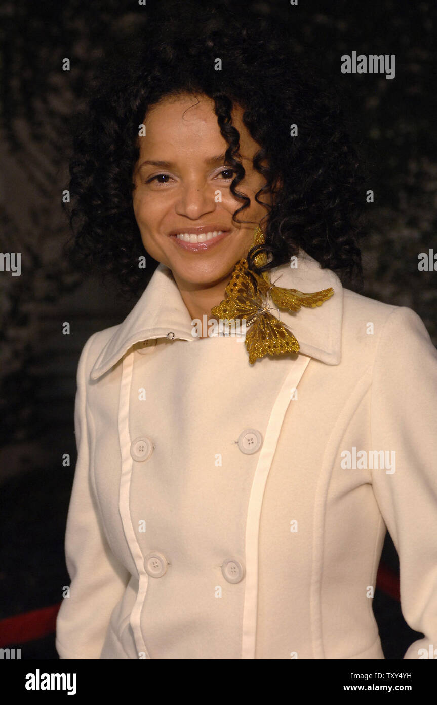 Actress Victoria Rowell attends the premiere of 'Last Holiday' at the ...