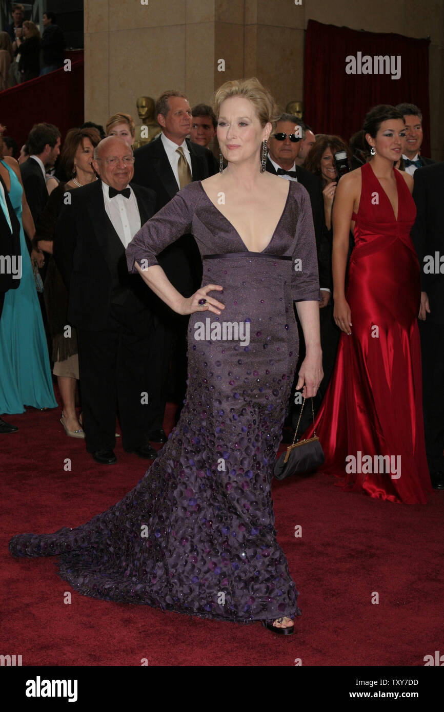 Actress Meryl Streep arrives for the 78th Annual Academy Awards at the ...