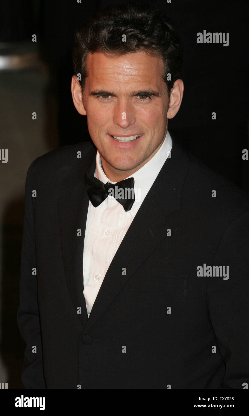 Actor Matt Dillon arrives on the red carpet at the Vanity Fair Oscar ...