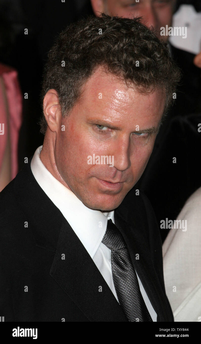 Actor Will Ferrell arrives on the red carpet at the Vanity Fair Oscar ...