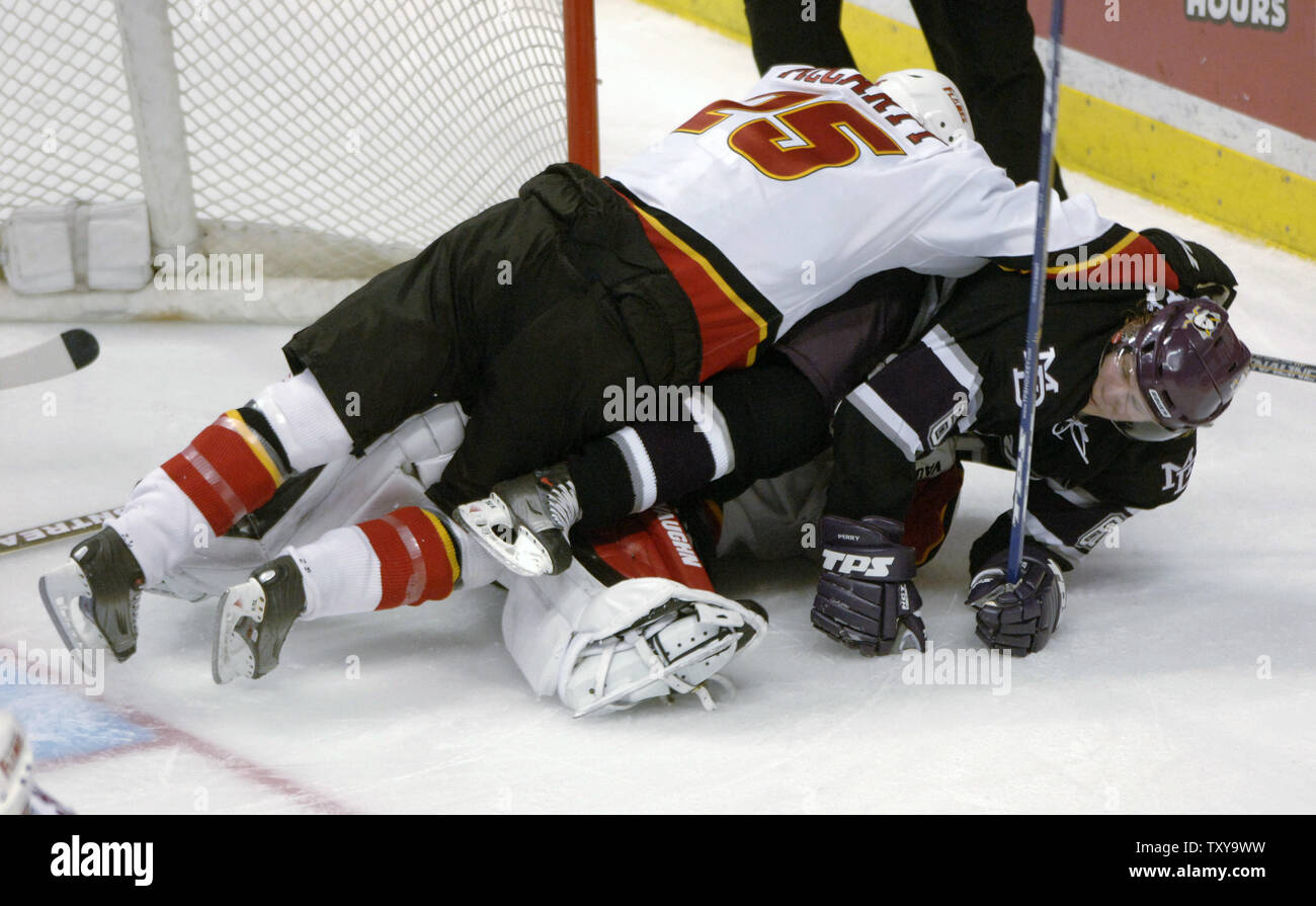 Corey perry stanley cup hi-res stock photography and images - Alamy