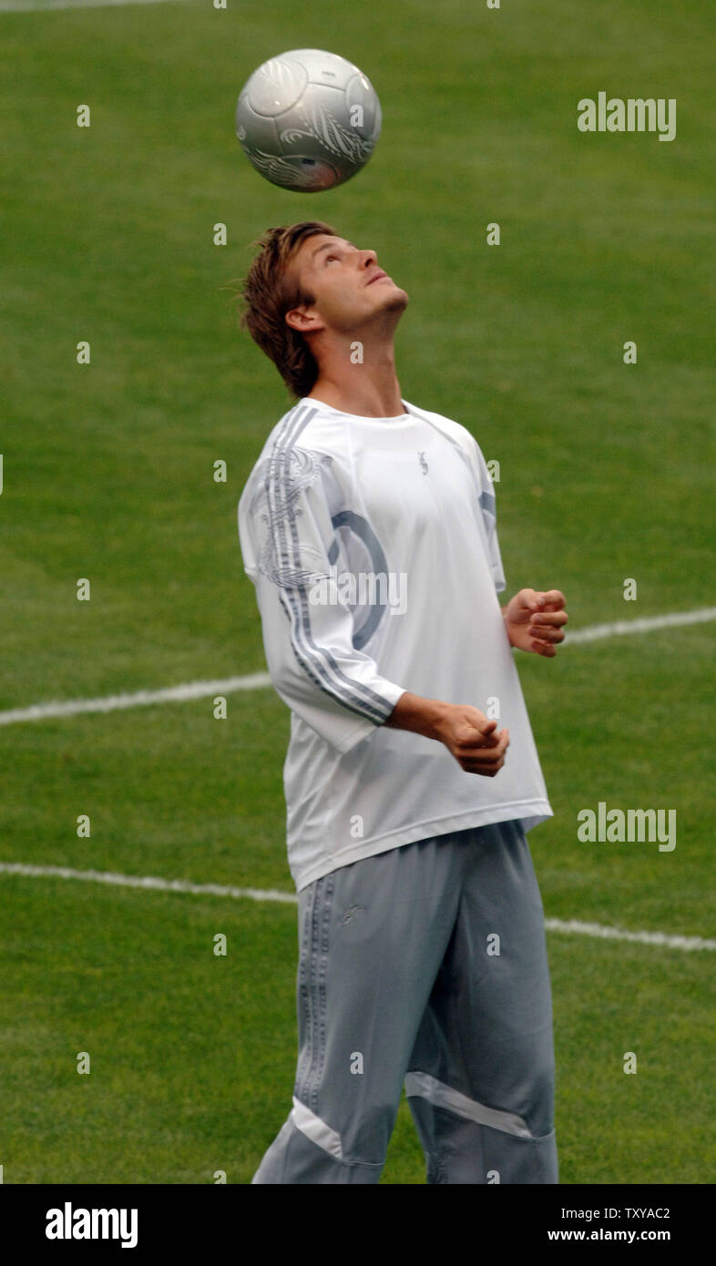 Young david beckham hi-res stock photography and images - Alamy