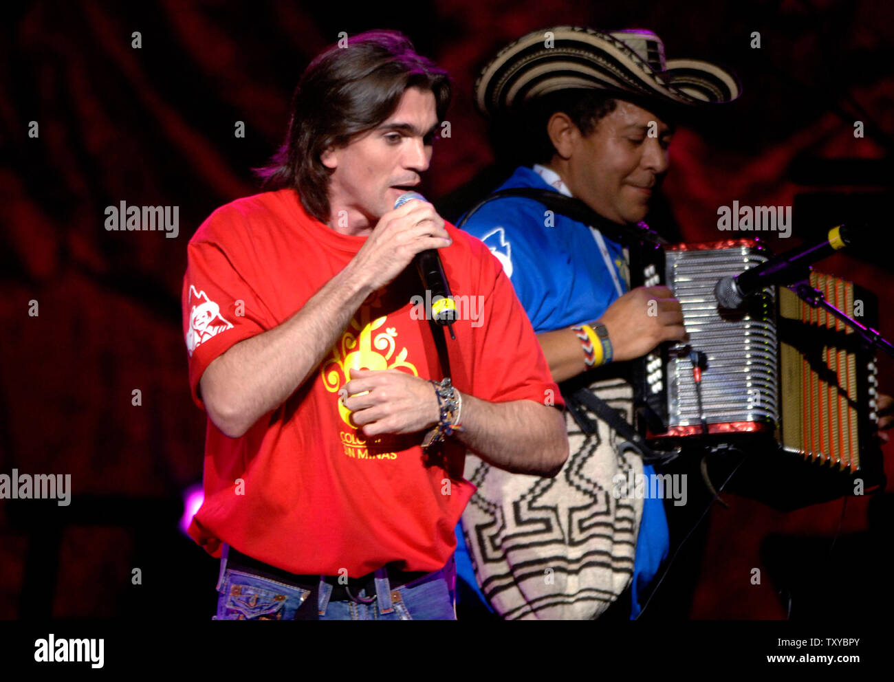 Colombia sin minas concert hi-res stock photography and images - Alamy