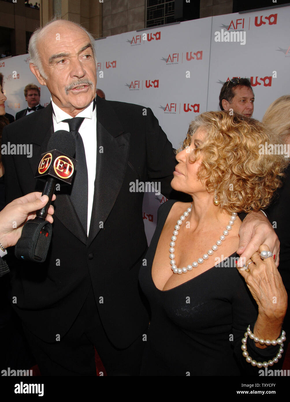 Sean Connery (L) and wife Micheline arrive for American Film Institute ...