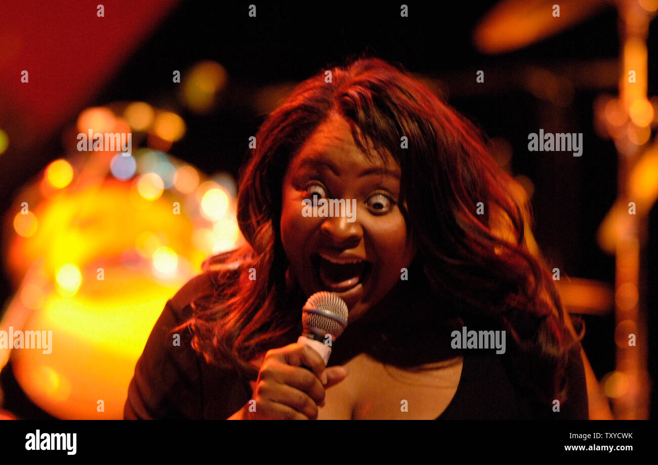 14th annual young hollywood awards hi-res stock photography and images ...