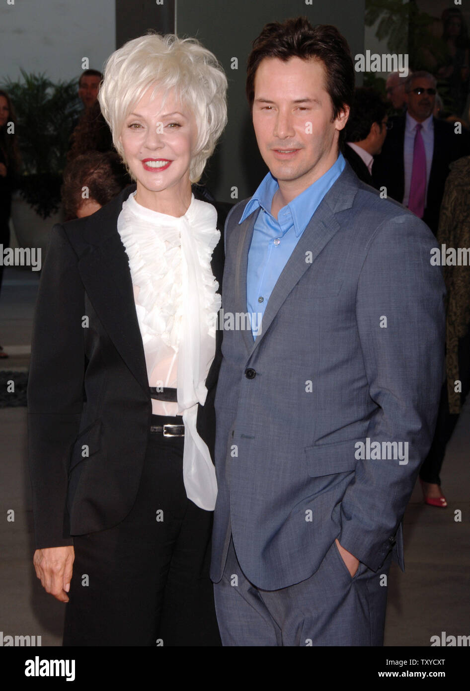 Keanu reeves mother hi-res stock photography and images - Alamy