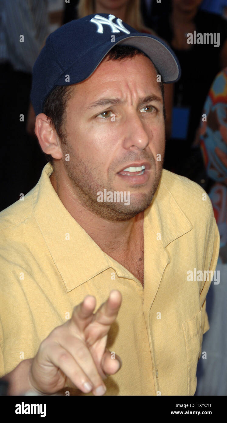 Adam sandler in click hi-res stock photography and images - Alamy