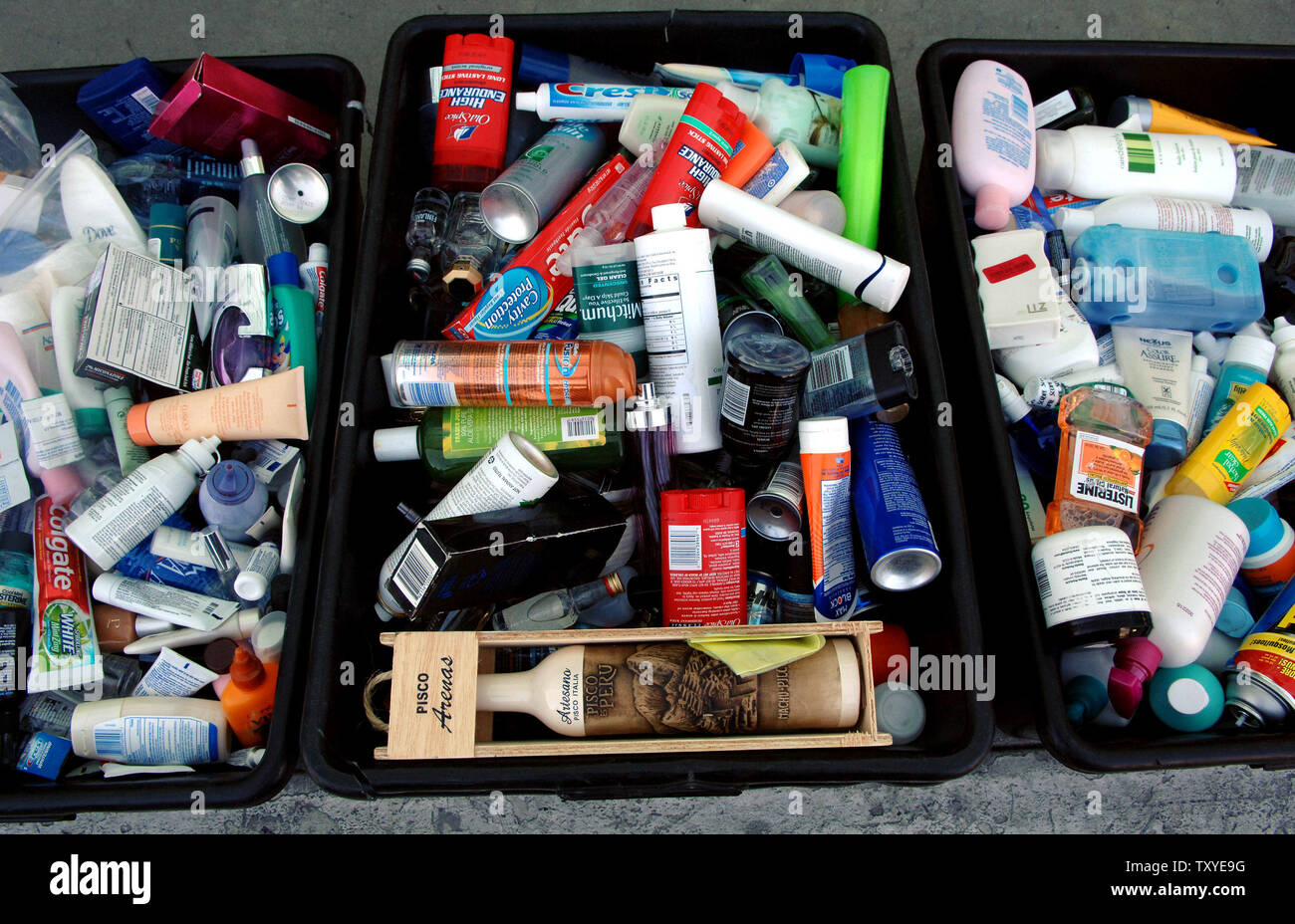 Prohibited items airport hi-res stock photography and images - Alamy