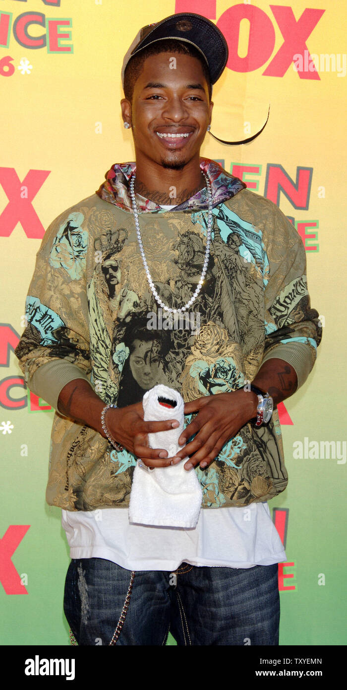 Musician Chingy arrives at the 2006 Teen Choice Awards in Universal ...