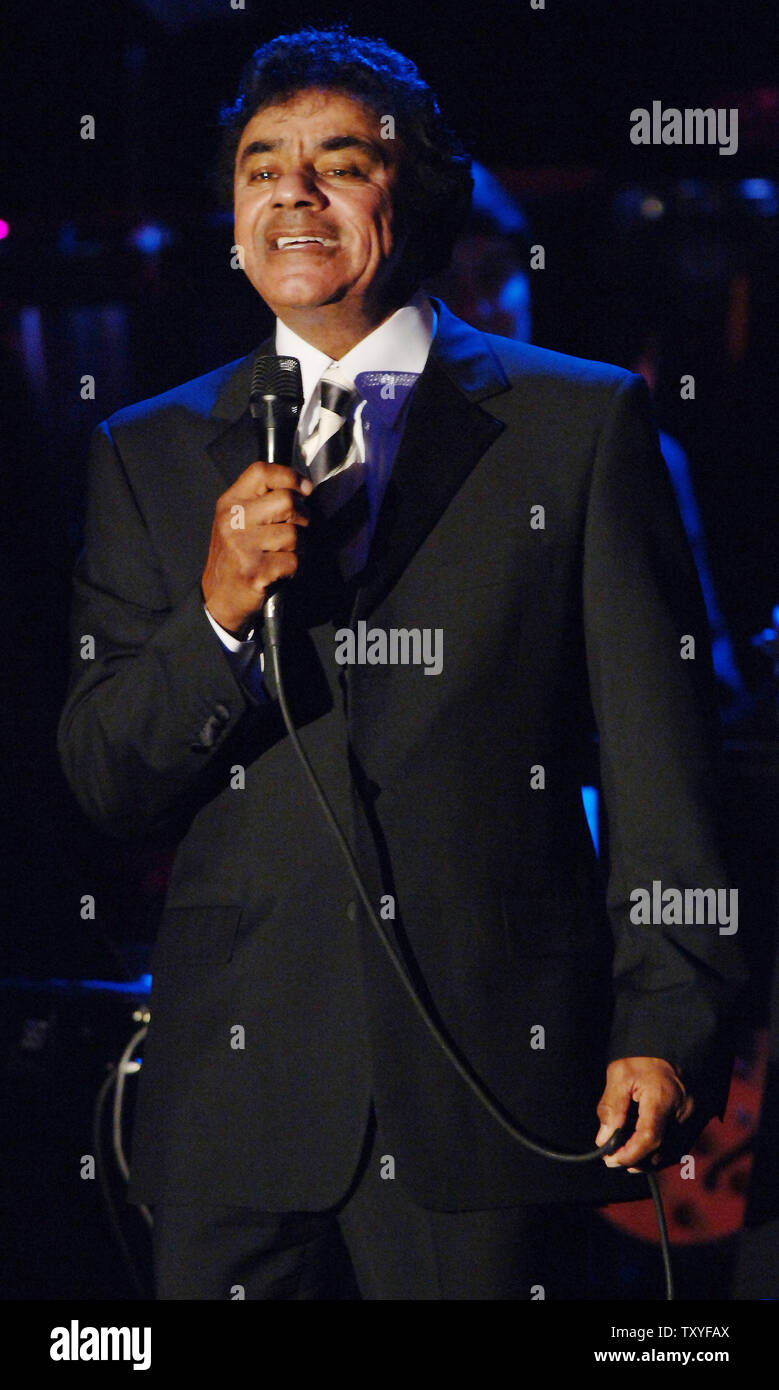 Singer Johnny Mathis performs at the 15th annual Society of Singers ...