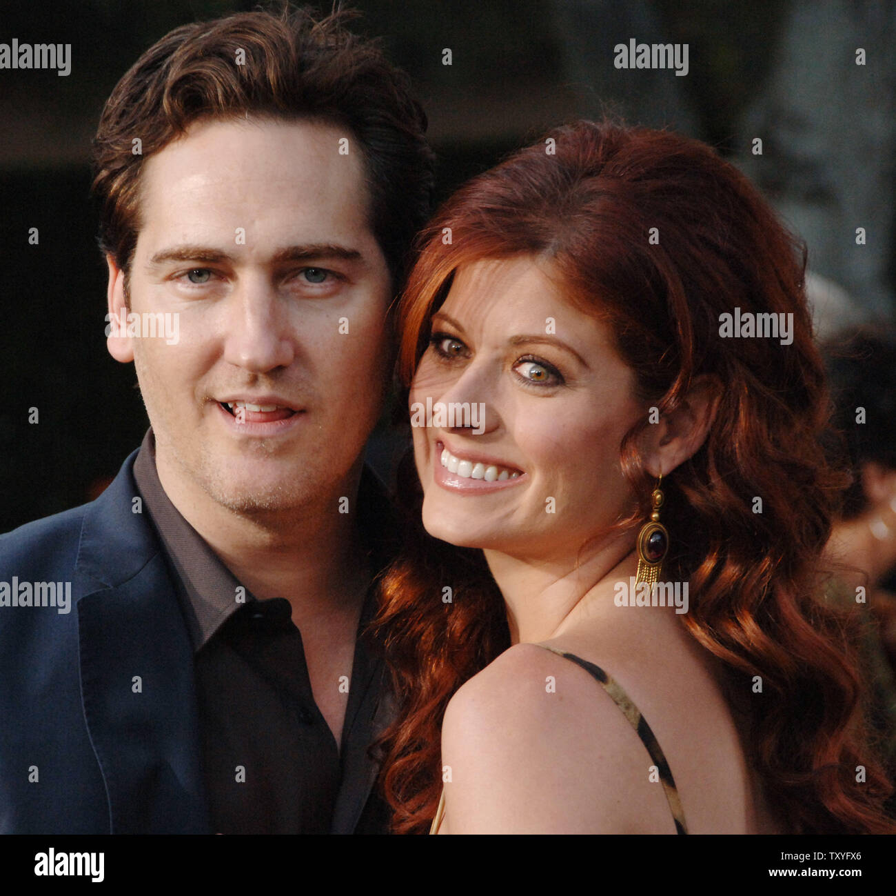 Debra messing husband daniel zelman hi-res stock photography and images ...