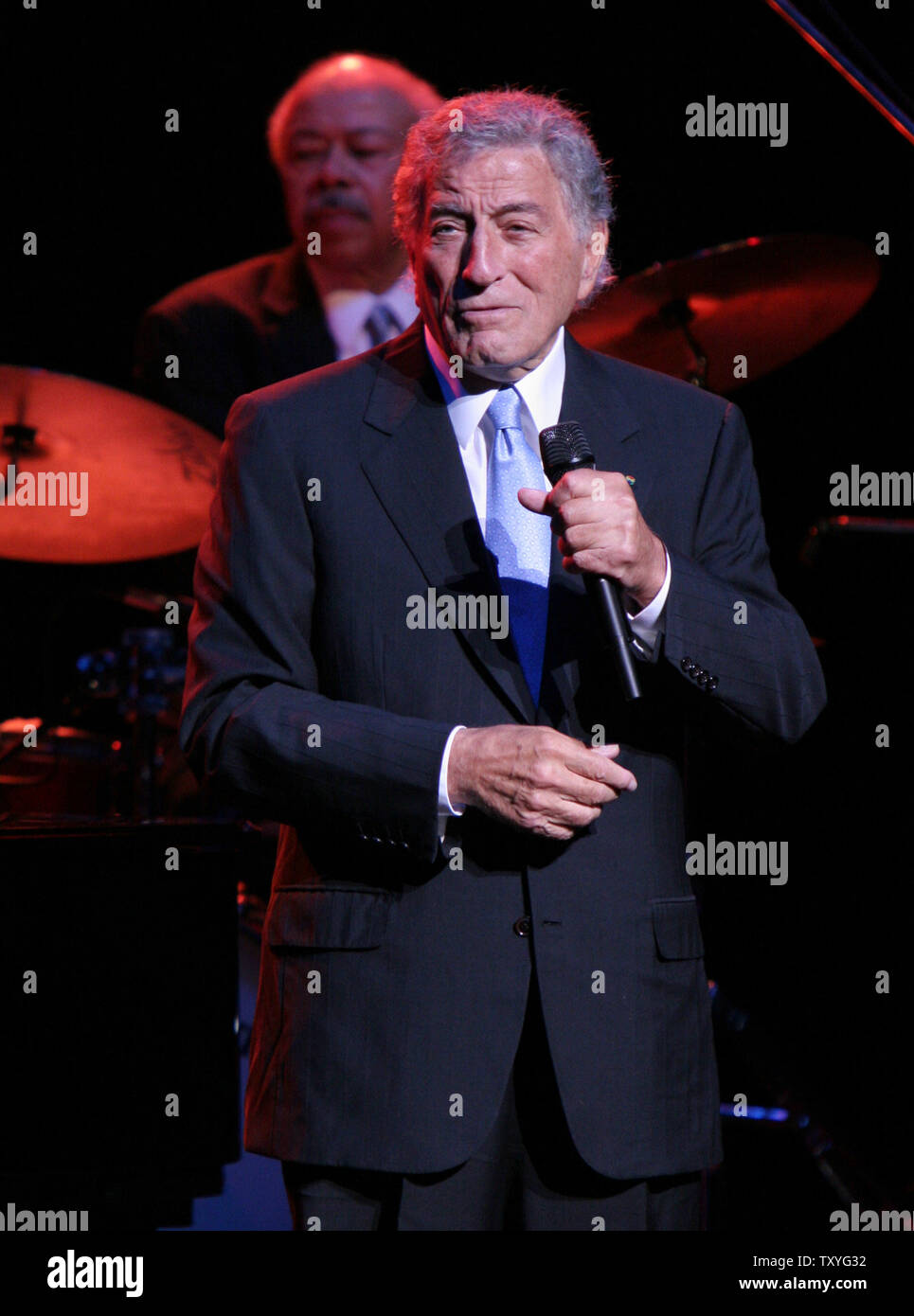 Singer Tony Bennett performs in concert at the Orange County Performing ...