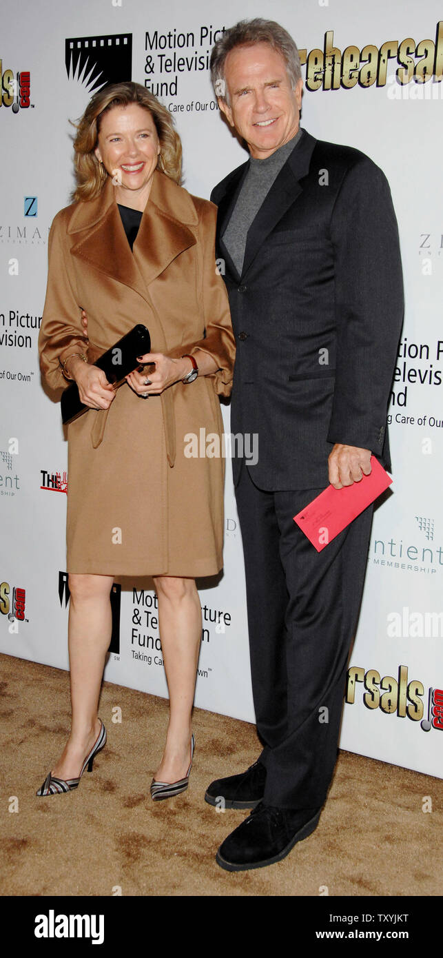 Actor Warren Beatty and his wife, actress Annette Bening arrive for "A ...