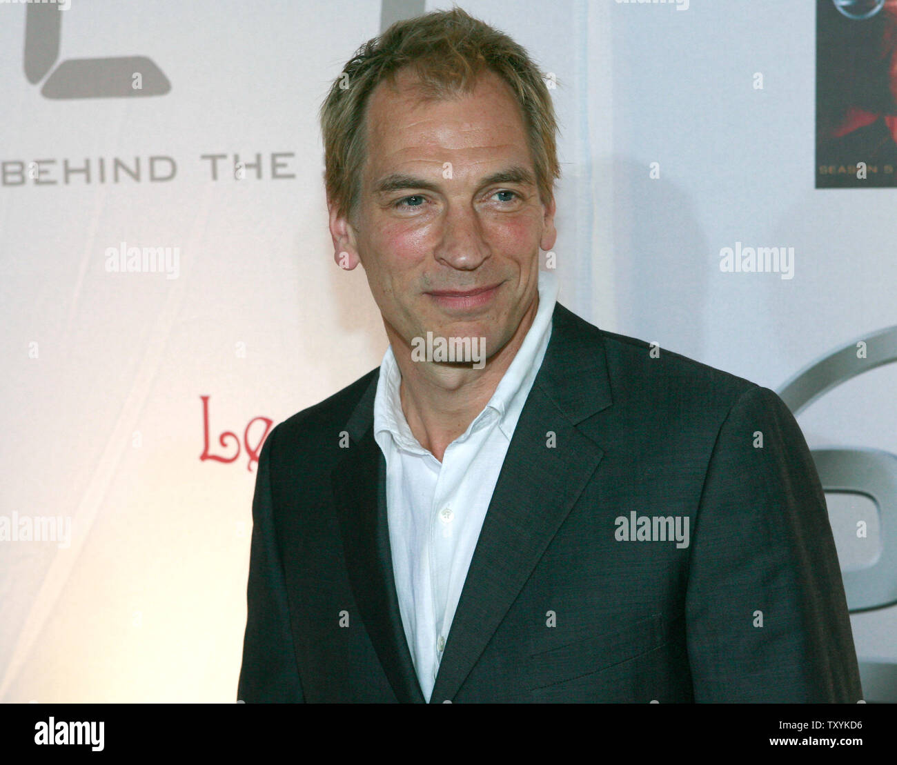 Season five dvd hi-res stock photography and images - Alamy