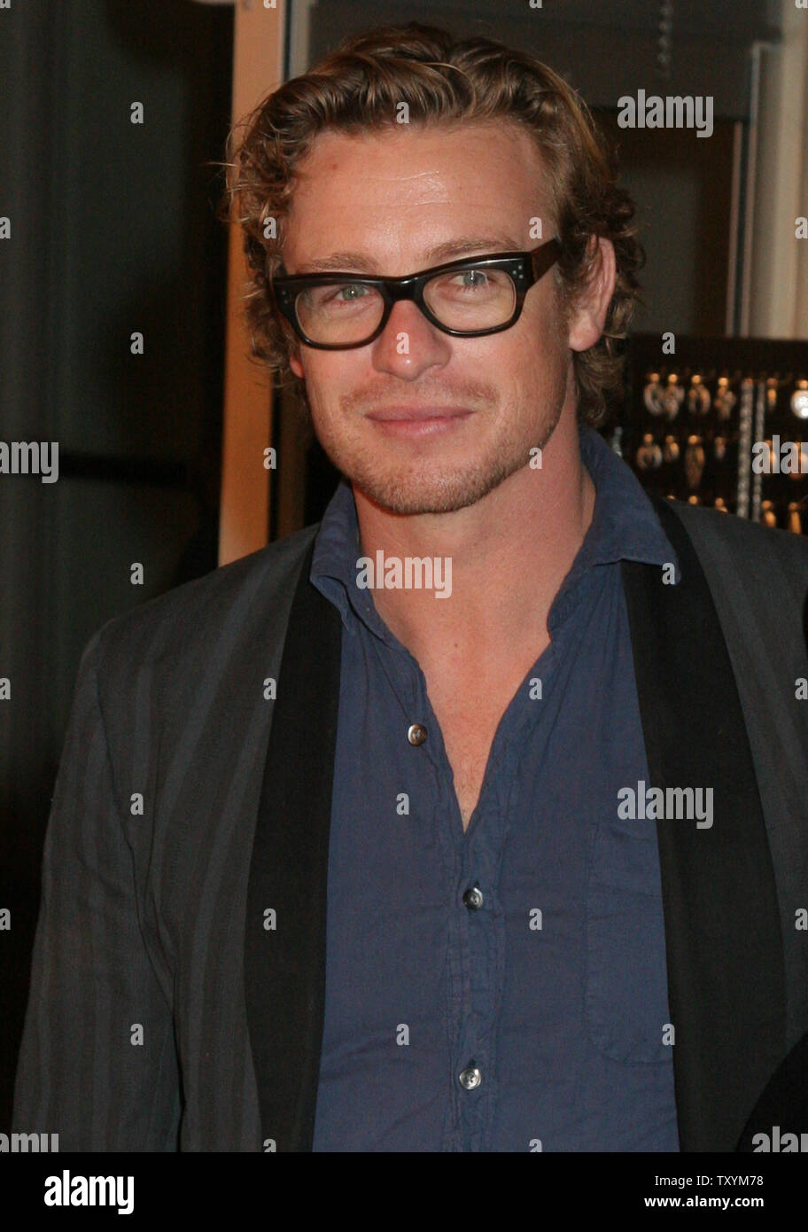 Actor Simon Baker arrives for the premiere of the film "The Painted ...