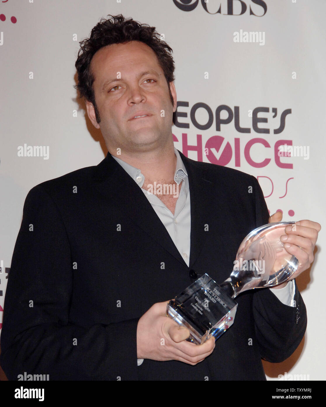 Actor Vince Vaughn appears backstage with his favorite leading man ...