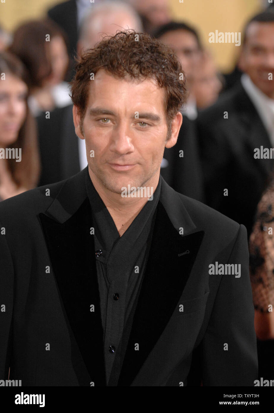 Actor Clive Owen arrives for the 79th annual Academy Awards at the ...