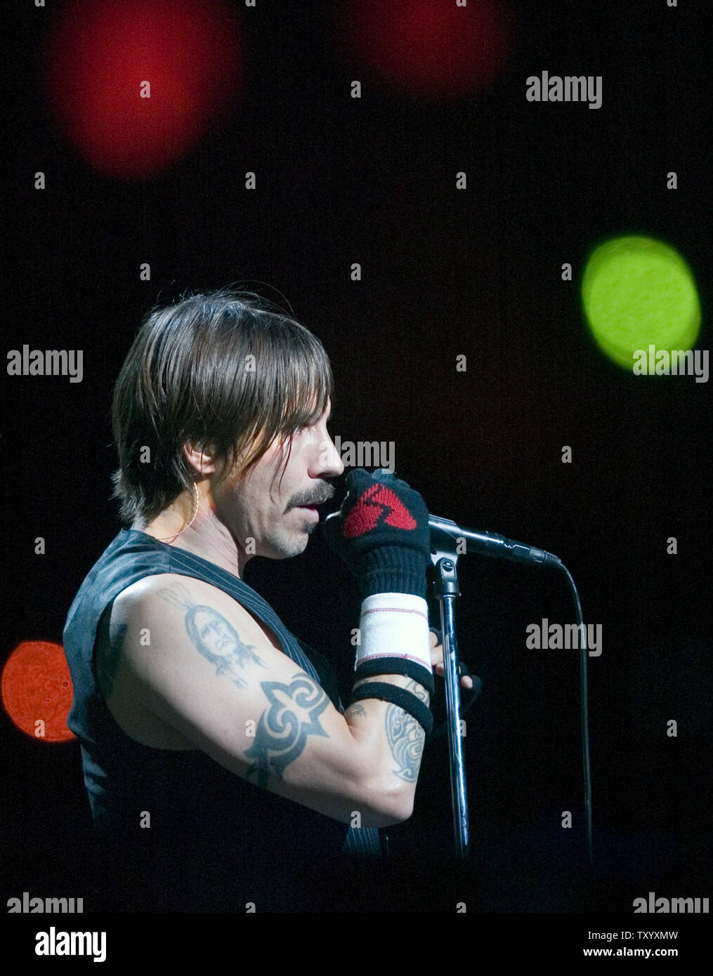 Aaron song of hi-res stock photography and images - Alamy