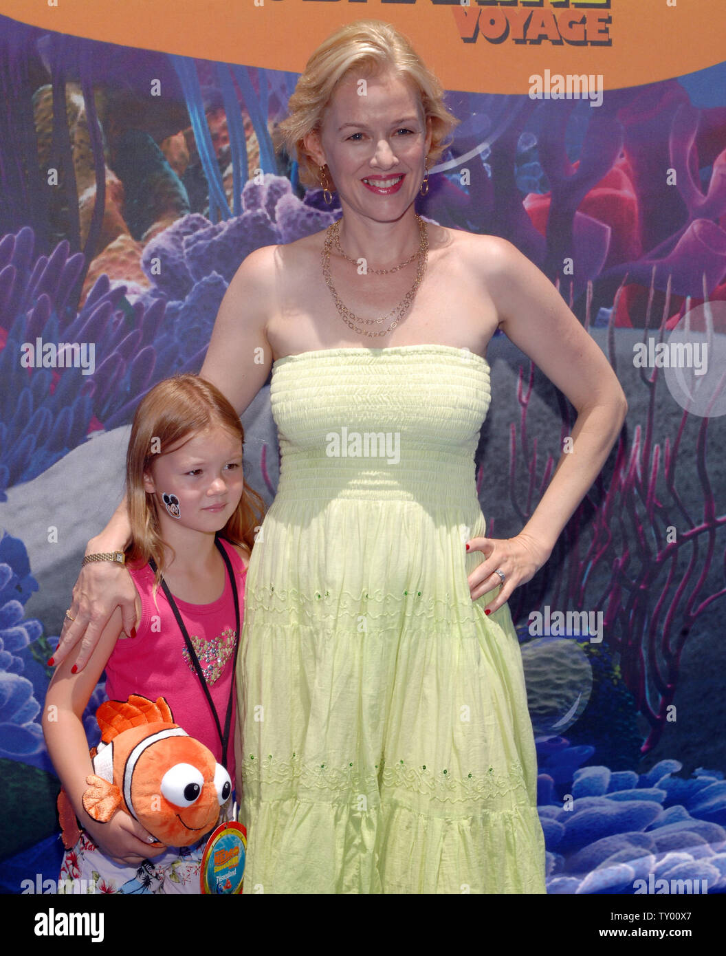 Actress Penelope Ann Miller arrives with her daughter Eloisa May for ...