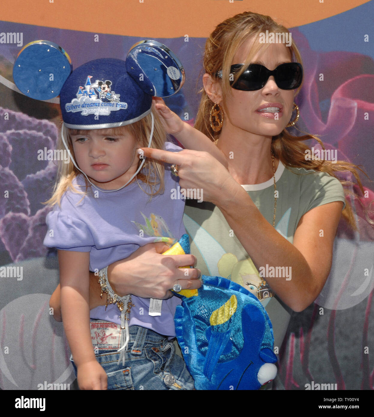 Actress Denise Richards and her daughter Sam arrive for the celebrity ...