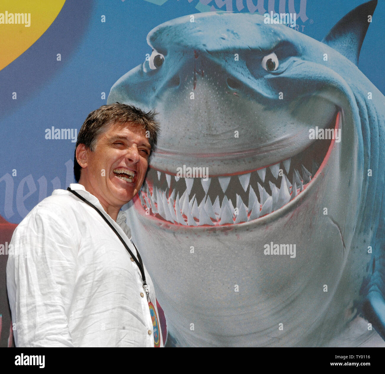 Craig Ferguson arrives for the celebrity preview of the Finding Nemo ...