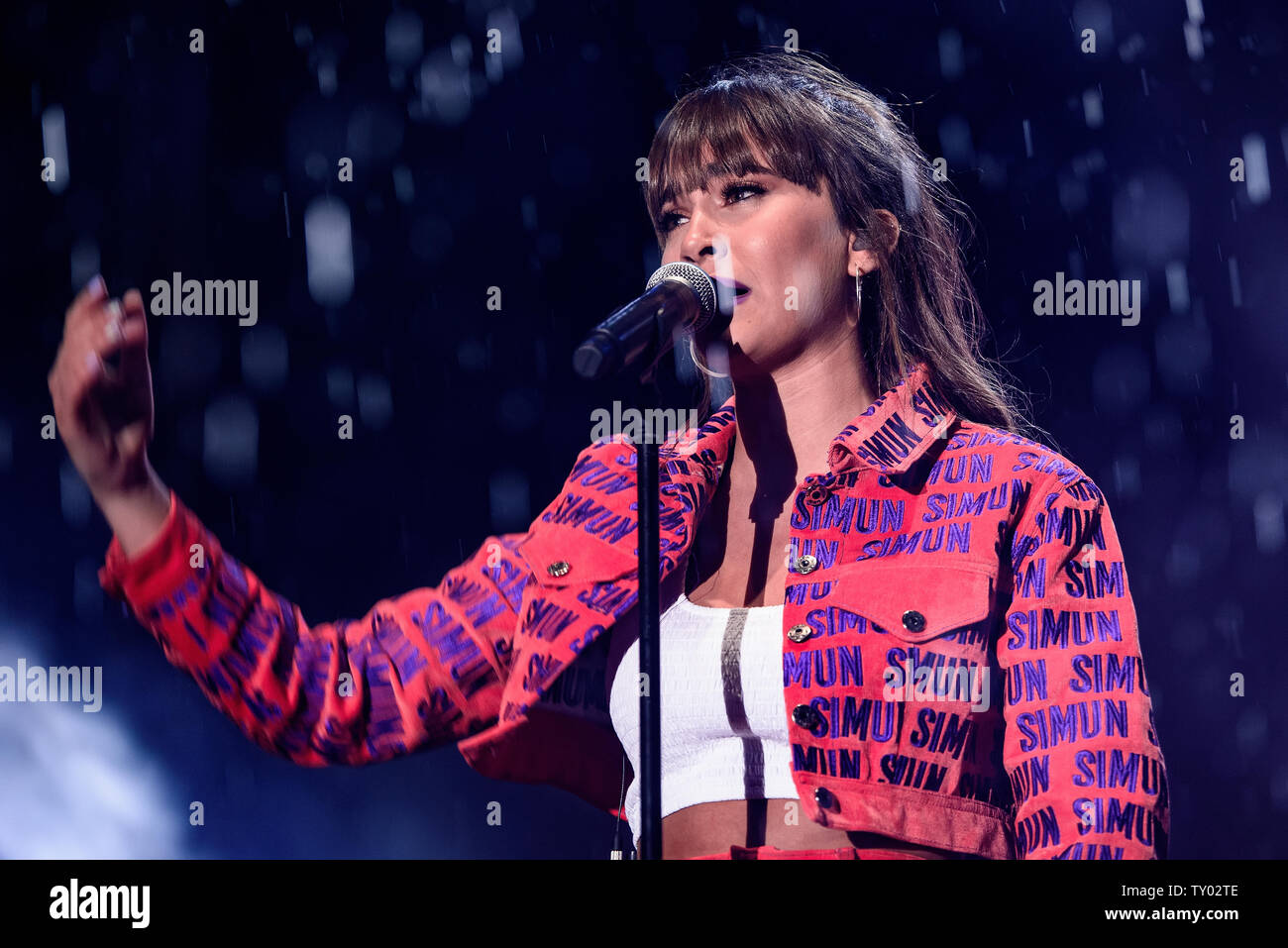 BARCELONA - MAY 18: Aitana (singer from Operacion Triunfo show ...