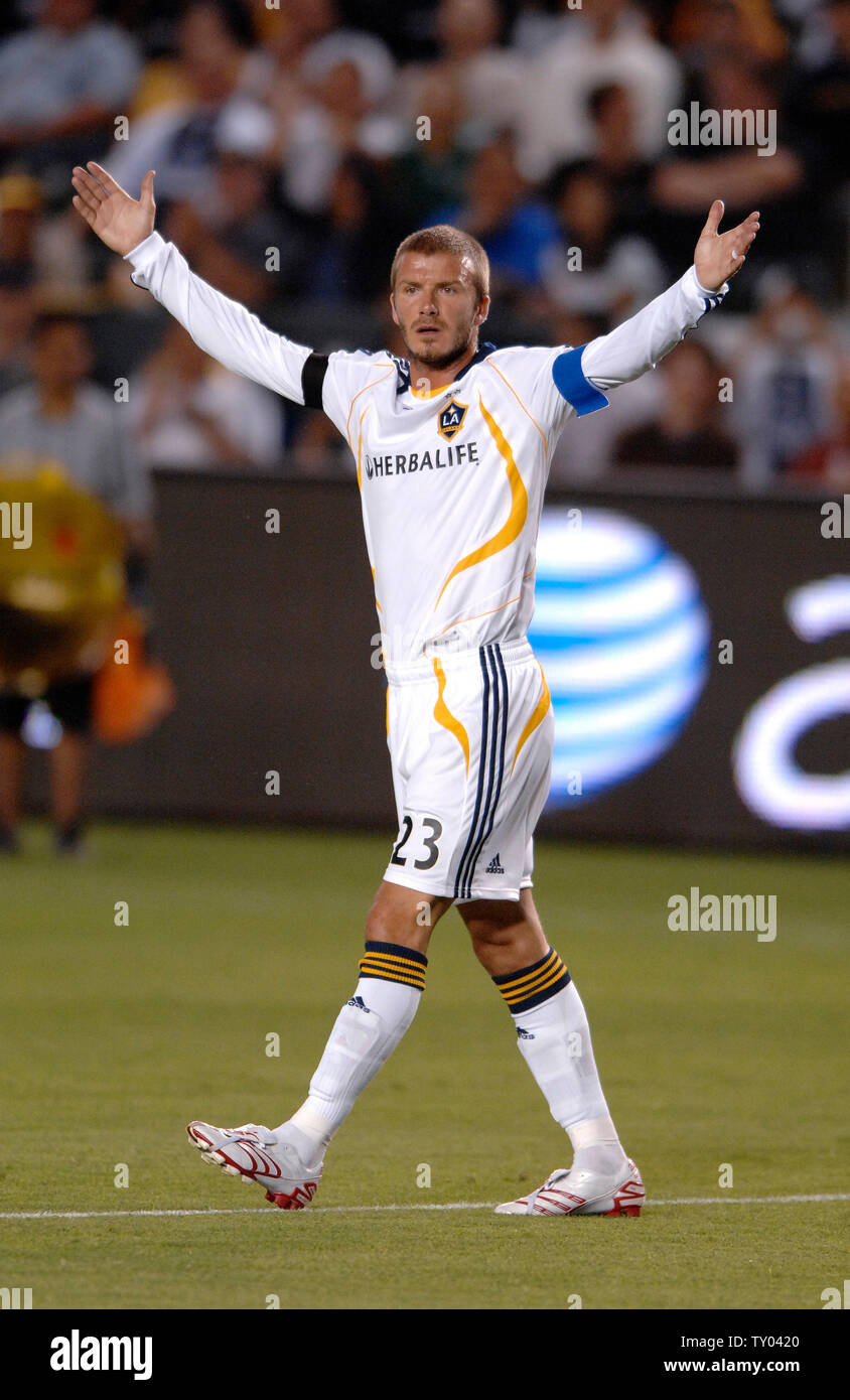 Captain david beckham hi-res stock photography and images - Alamy
