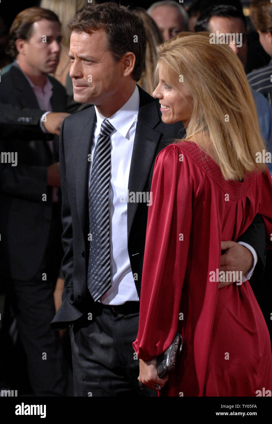 Cast member Greg Kinnear and his wife Helen Labdon arrive for the ...