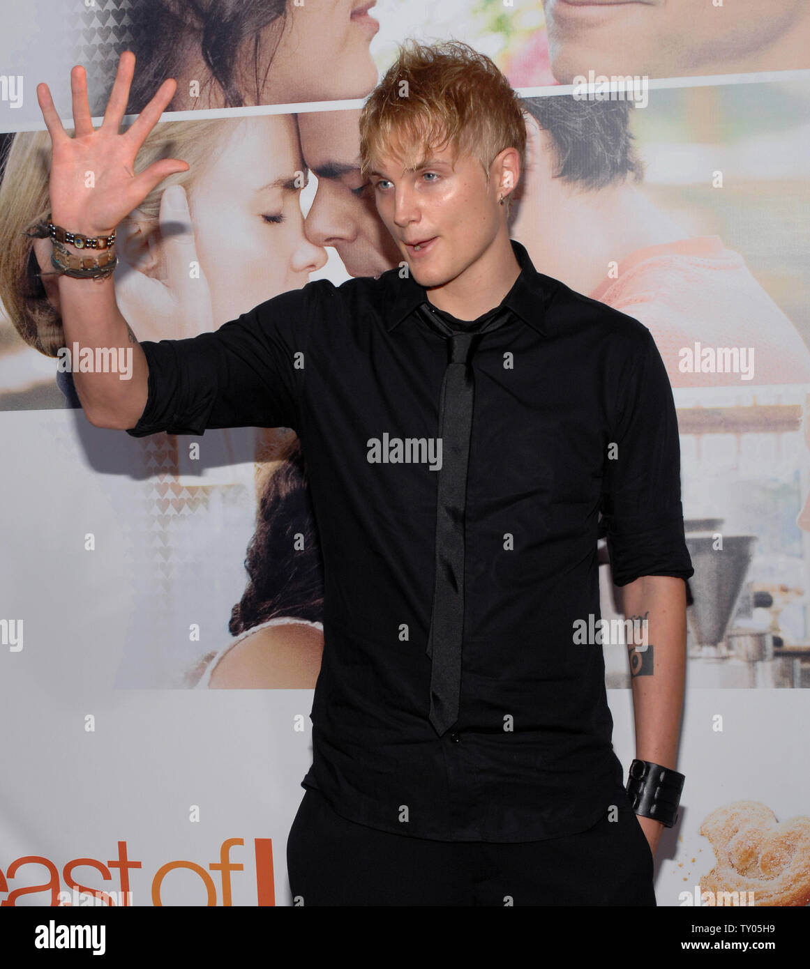 Cast member Toby Hemmingway arrives for the premiere of the motion ...