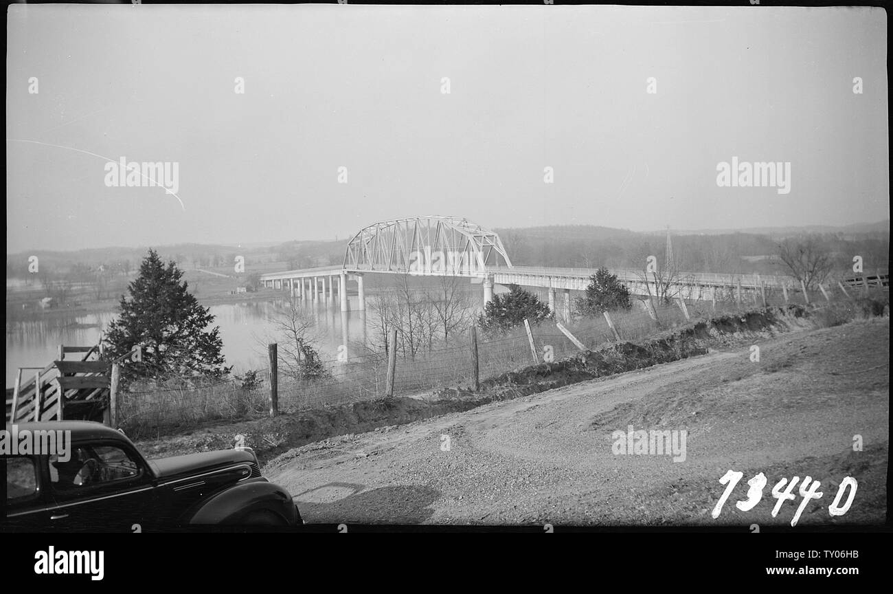Cumberland River Bridge Stock Photo - Alamy