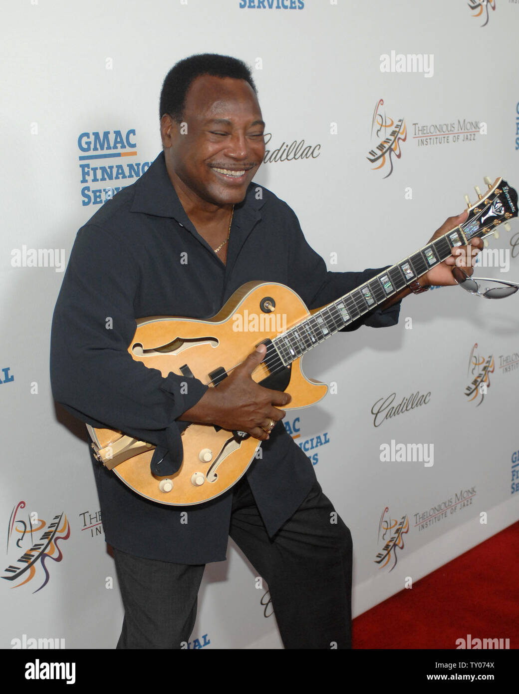 George benson jazz hi-res stock photography and images - Alamy