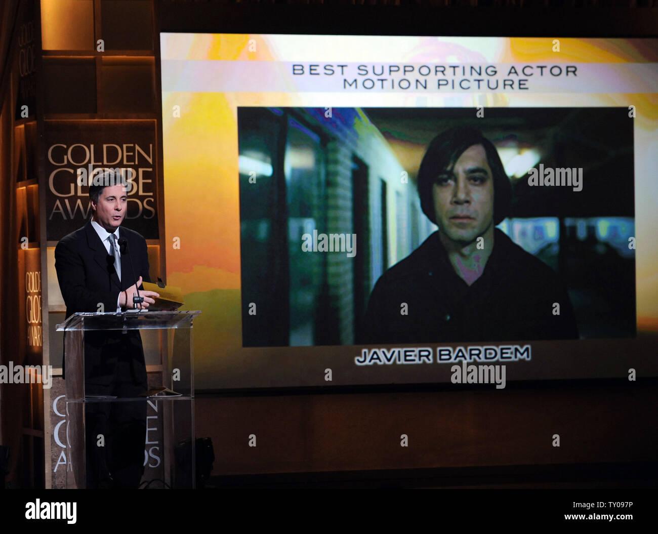 Entertainment journalist Jim Moret announces Spanish actor Javier ...