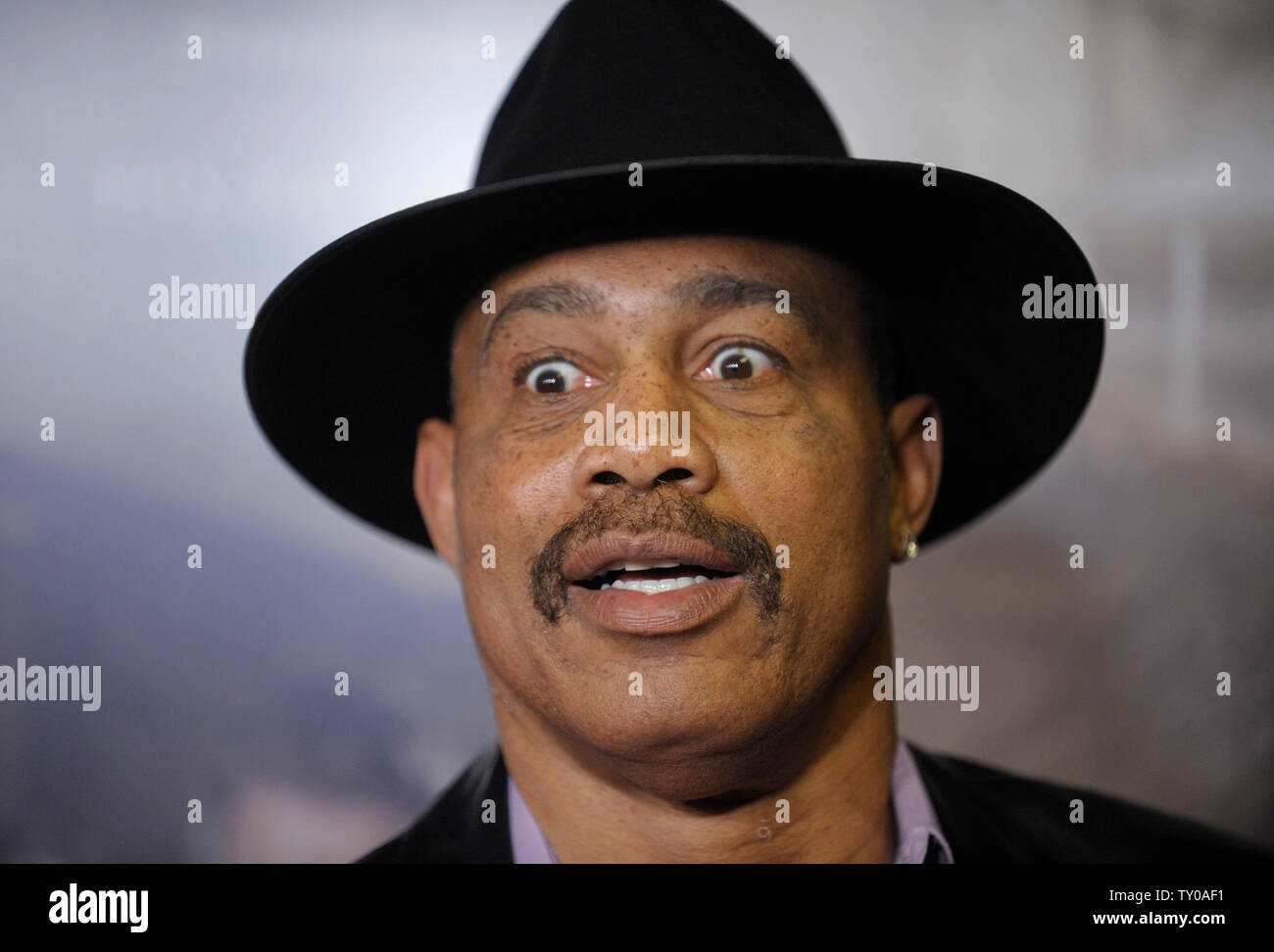 Ken norton hi-res stock photography and images - Alamy
