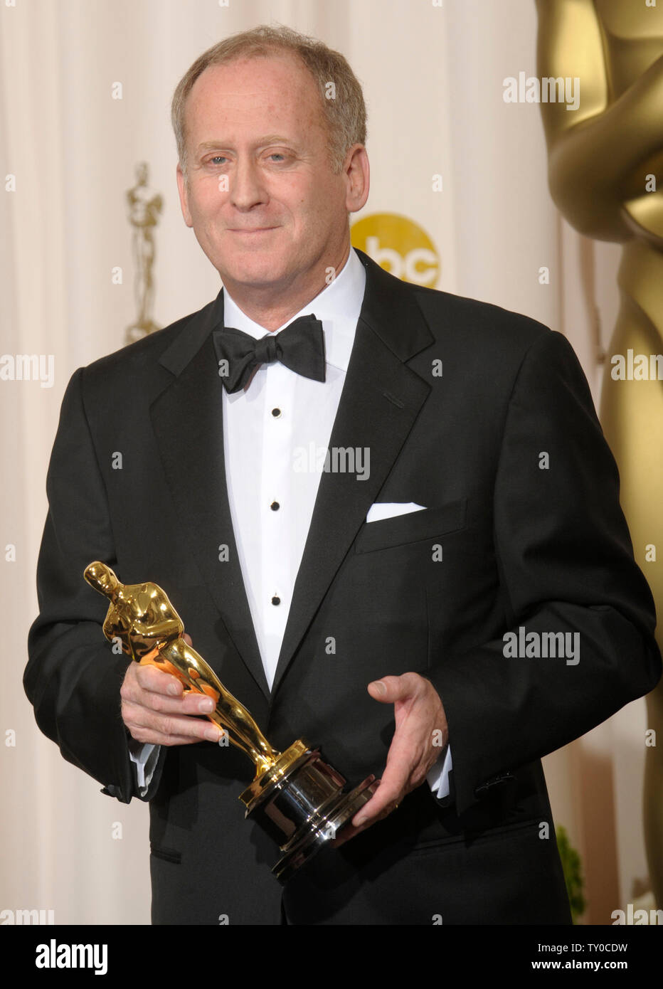 Robert Elswit holds his Oscar for achievement in cinematography for the ...