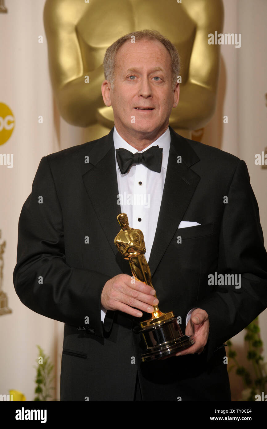 Robert Elswit holds his Oscar for achievement in cinematography for the ...