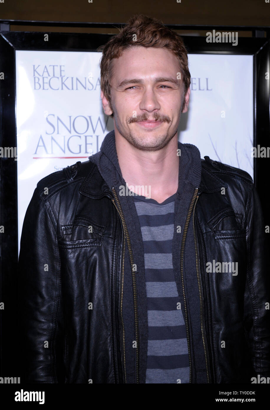 Actor James Franco attends the premiere of the film "Snow Angels" in ...