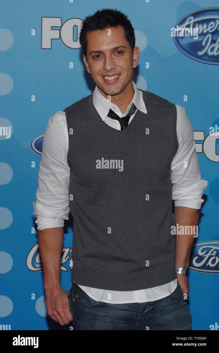 Top 12 finalists hi-res stock photography and images - Alamy