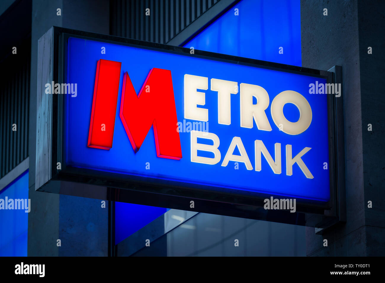 Metro bank logo hi-res stock photography and images - Alamy