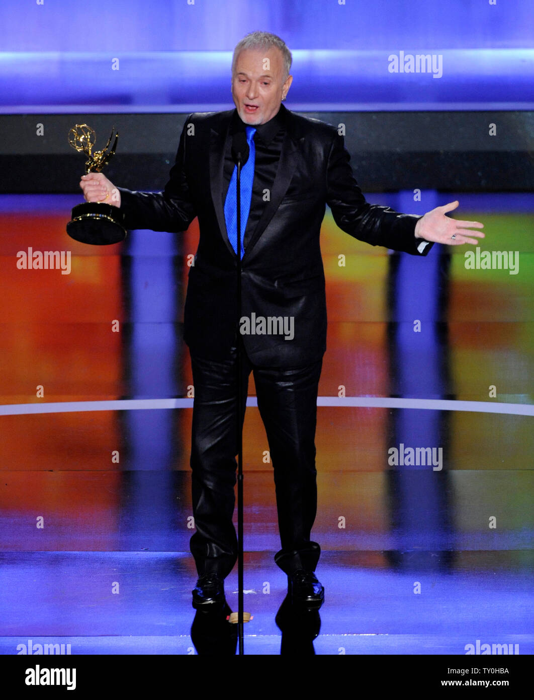 Actor Anthony Geary reacts after winning outstanding lead actor in a ...
