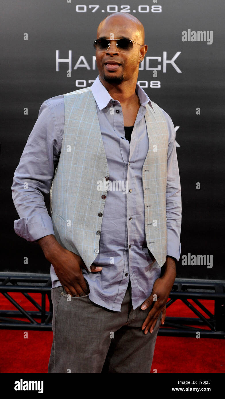 Damon Wayans attends the premiere of the motion picture fantasy ...