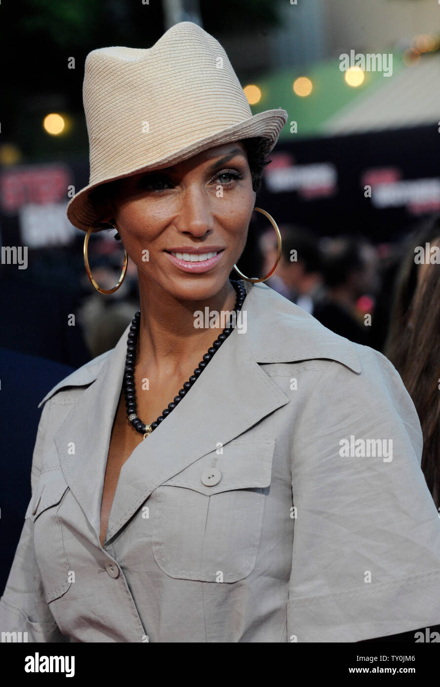 Model Nicole Mitchell, the former wife of actor Eddie Murphy attends ...