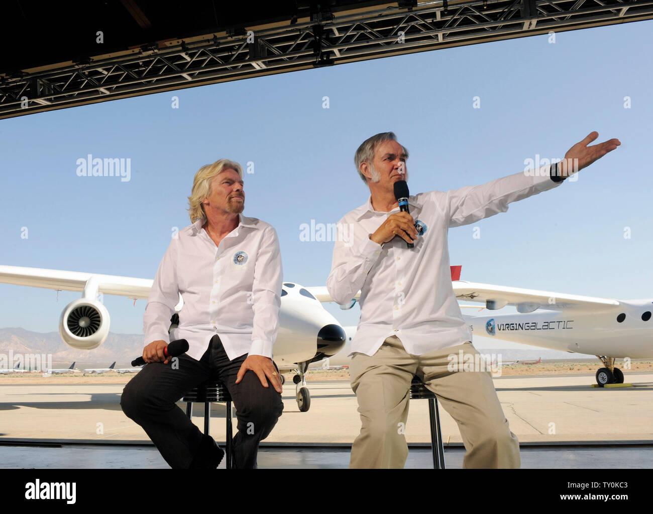Burt rutan hi-res stock photography and images - Alamy