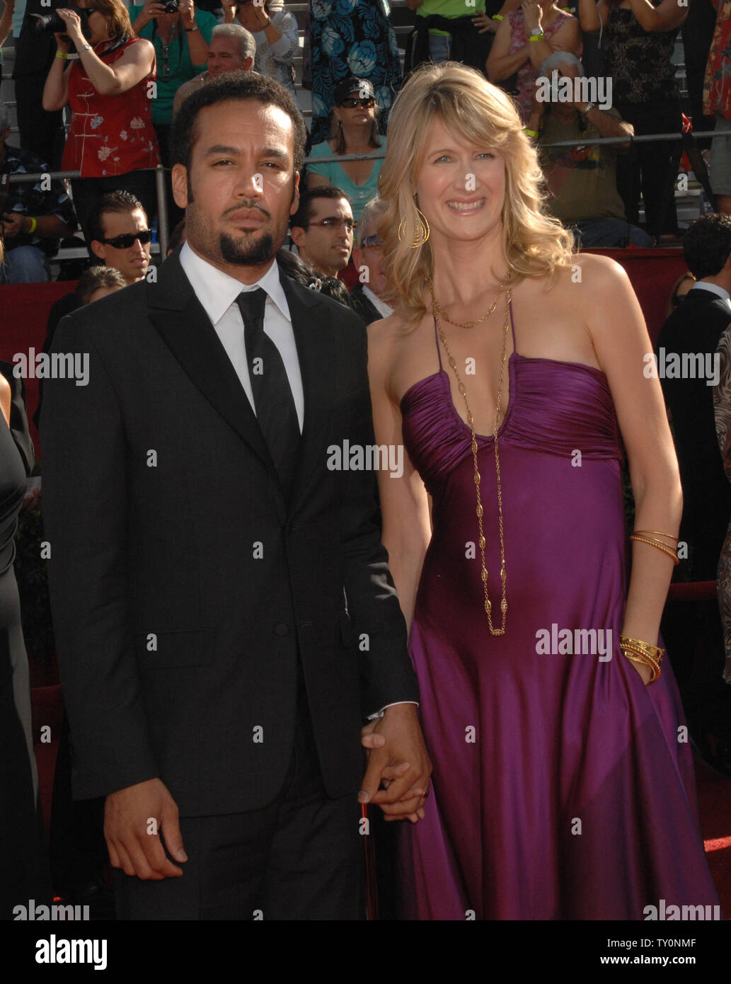 Laura dern ben harper hi-res stock photography and images - Alamy