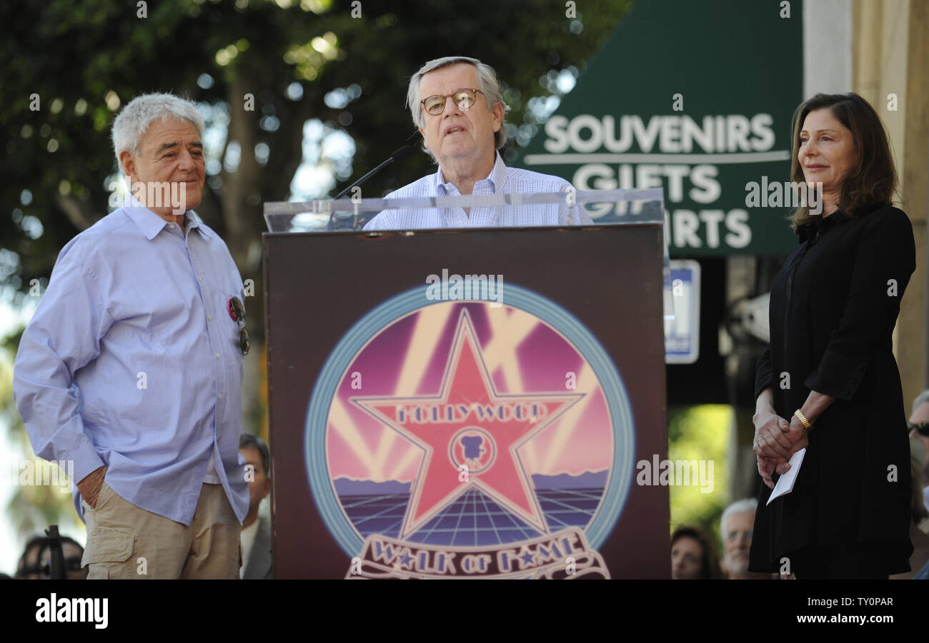 Former head of Warner Brothers, Bob Daly (C) speaks at a ceremony where ...