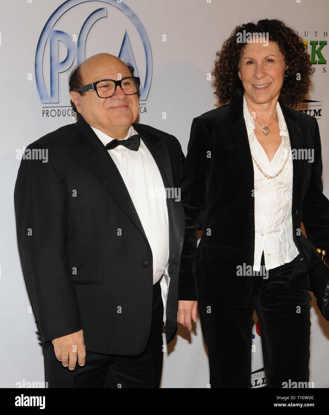 Actor Danny DeVito and his wife, actress Rhea Perlman arrive for the ...