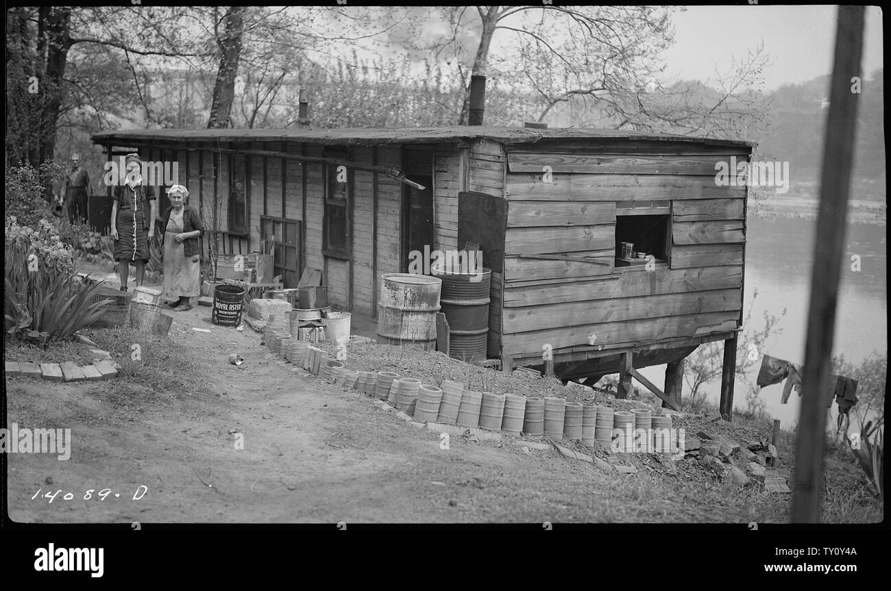 Dunsmore Black and White Stock Photos & Images - Alamy