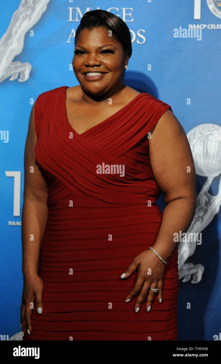 Actress Mo'Nique appears backstage at the 40th NAACP Image Awards in ...