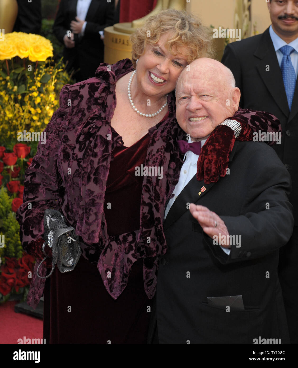 Actor Mickey Rooney and his wife Jan arrive at the 81st Academy Awards ...