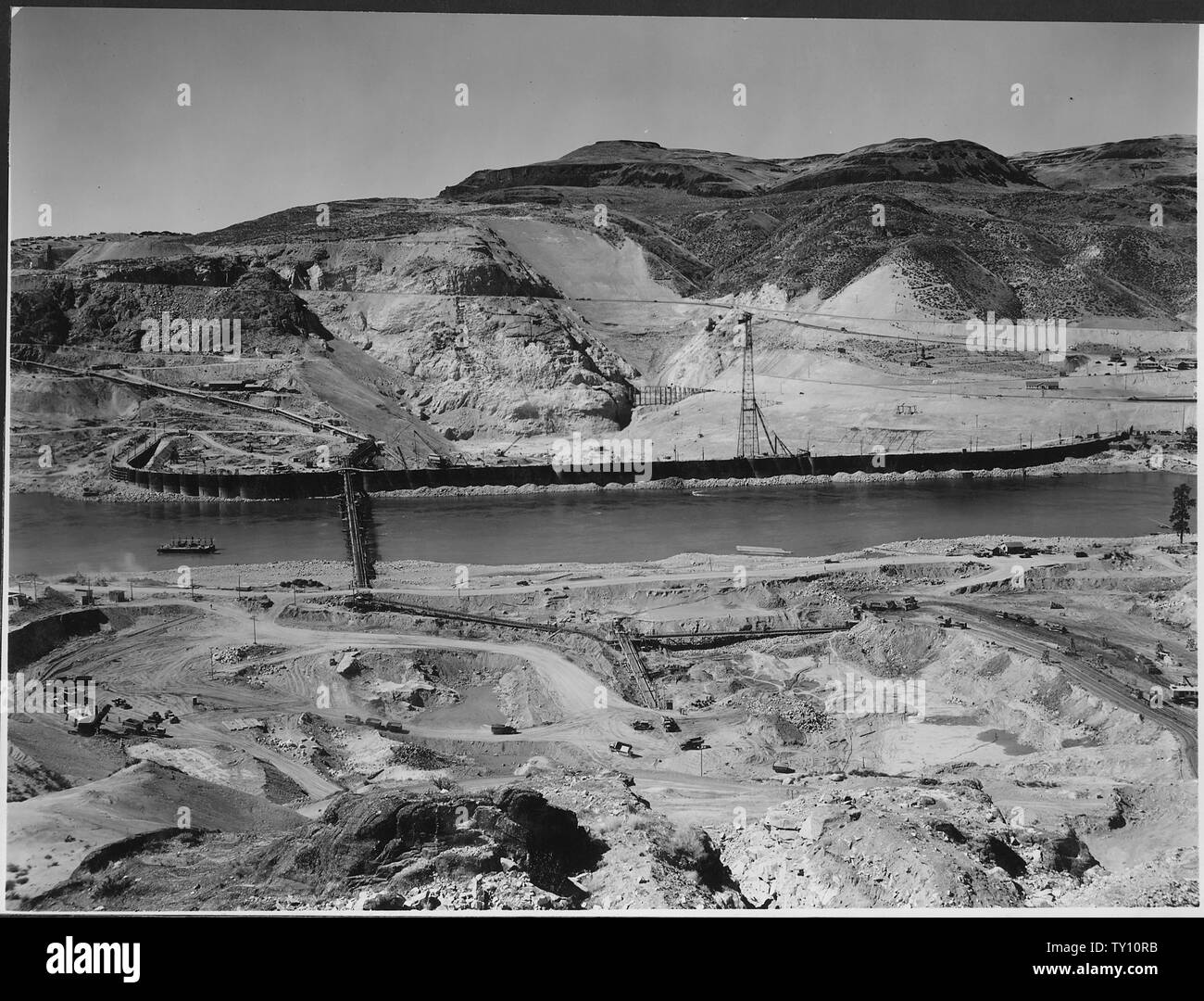 East side excavation area in the foreground showing feeder belts to ...
